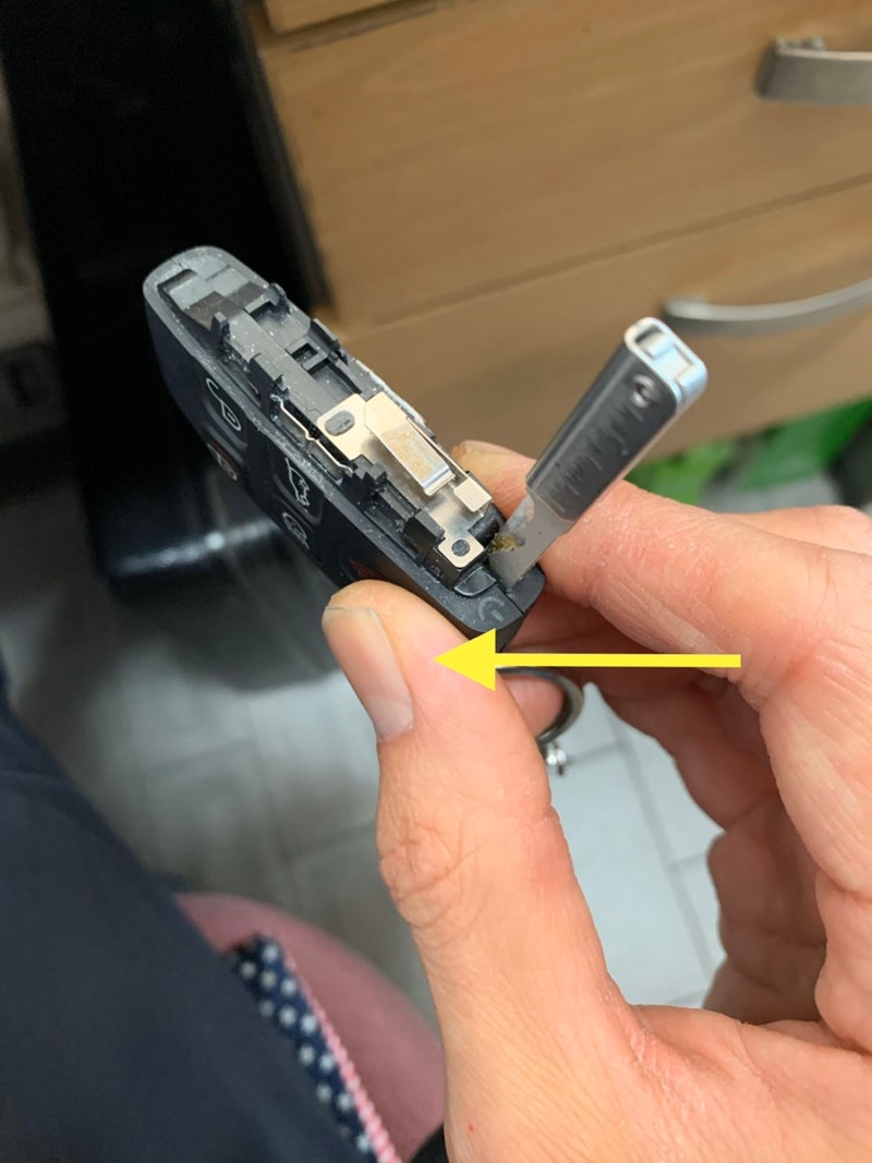 랜드로버 레인지로버 스마트키리모컨 배터리 교체 방법 네이버 블로그