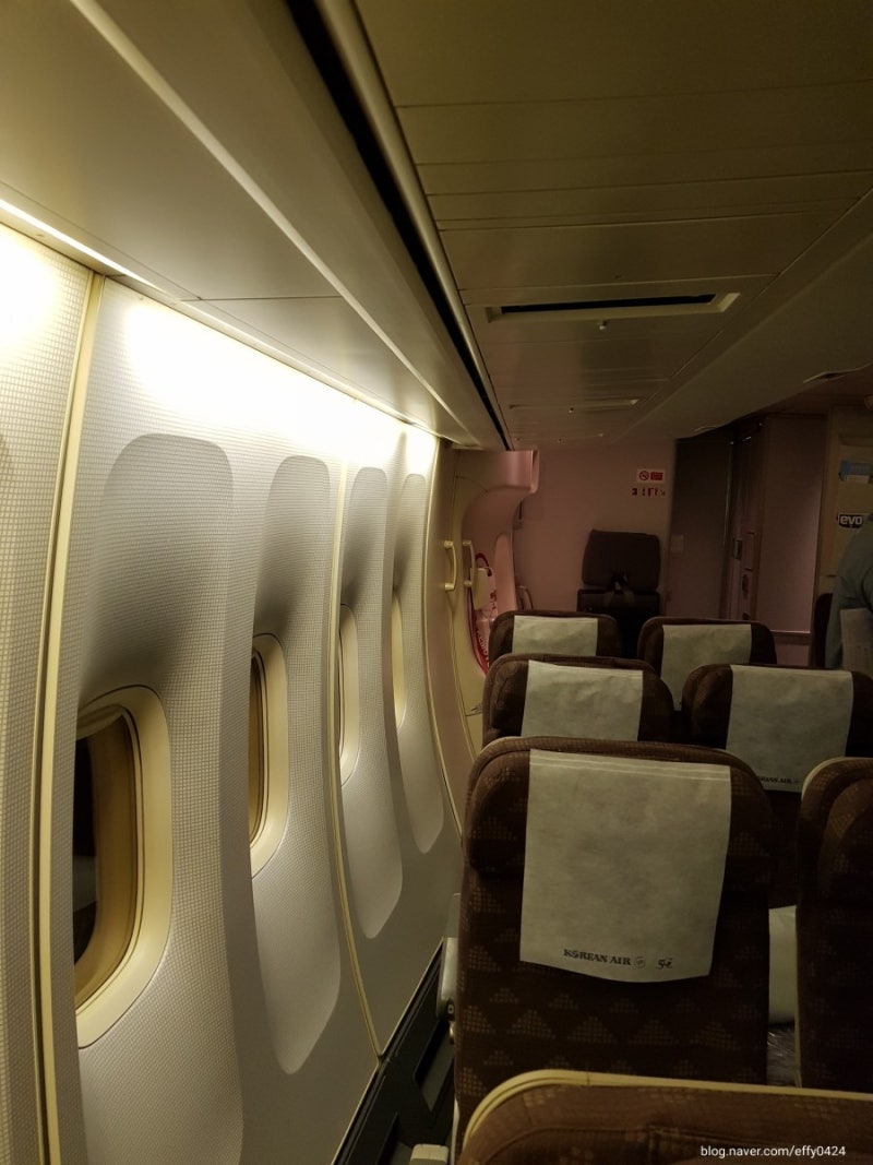 방콕 - 인천 구간 대한항공 KE658, B747-400 탑승후기 (좌석, 기내식 등) : 네이버 블로그