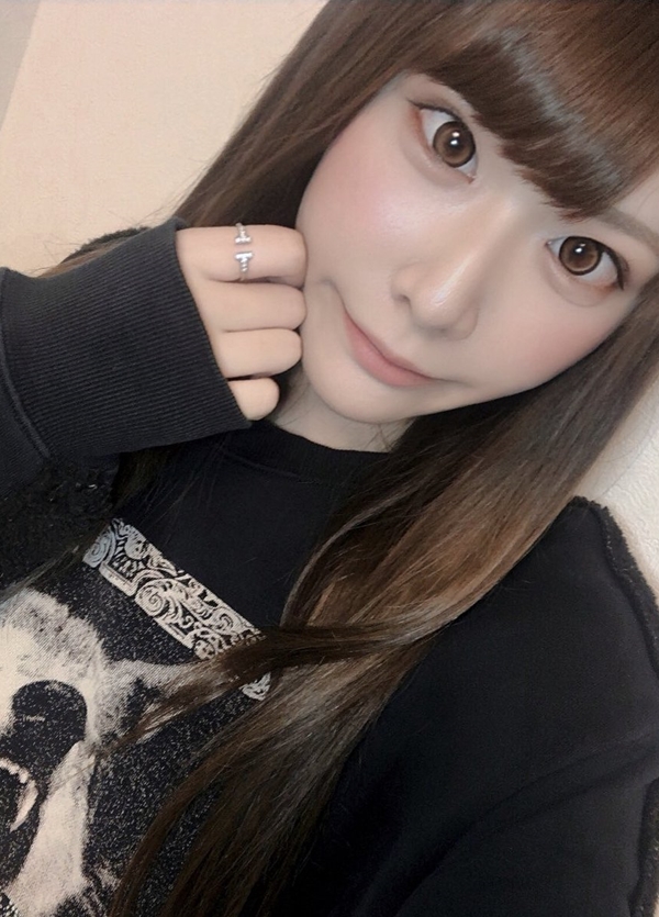 1998 / Ema Shiiba / Yuri Izumi / 泉ゆり / 椎葉えま / 시이바 에마 / 이즈미 유리 / AV / Japanese Porn