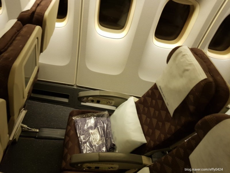 방콕 - 인천 구간 대한항공 KE658, B747-400 탑승후기 (좌석, 기내식 등) : 네이버 블로그