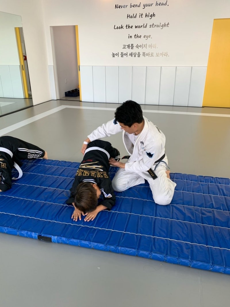 몬스터 몬스터합기도주짓수 낙법수련모습 고운동합기도 정원제수업 세종시합기도 세종시주짓수 세종합기도 세종주짓수 아름동합기도 아름