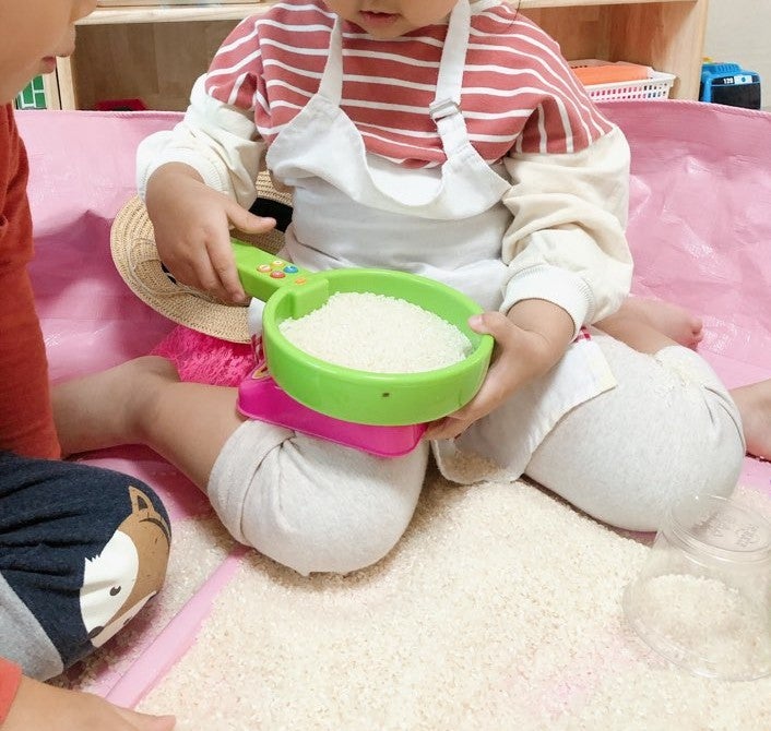 호반아이사랑♡ 만1세만2세혼합연령활동 만2세꼬마농부쌀오감놀이연계확장활동 대근육악어처럼엉금엉금활동 대근육음률악어떼 안전교육