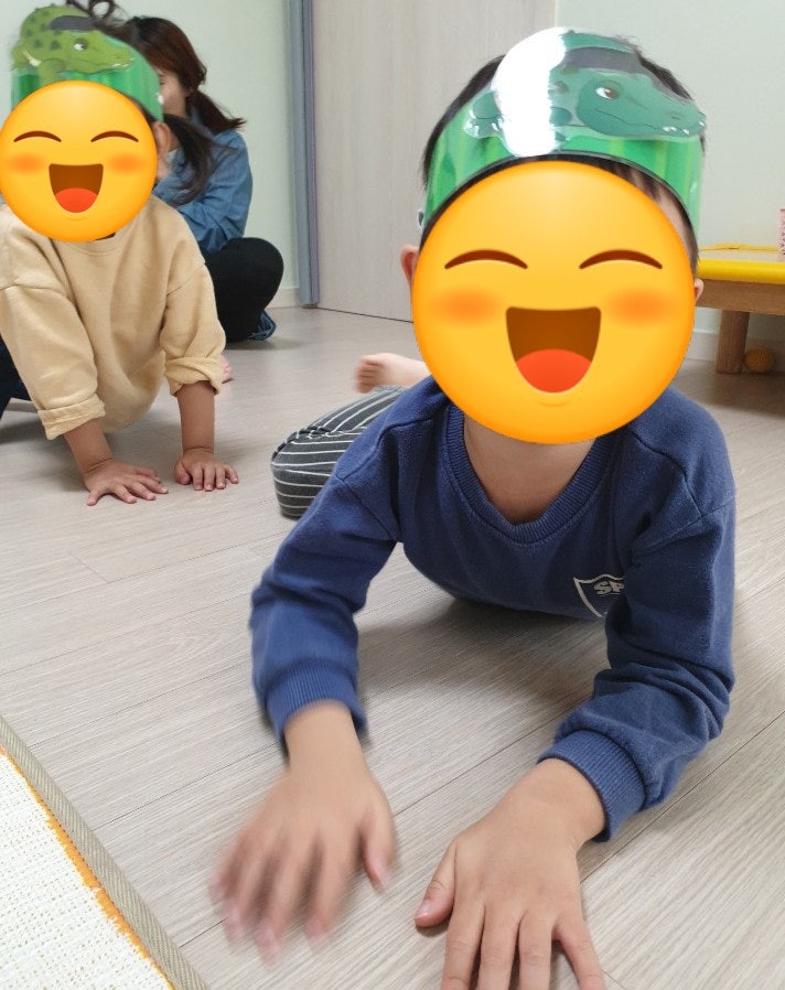 호반아이사랑♡ 만1세만2세혼합연령활동 만2세꼬마농부쌀오감놀이연계확장활동 대근육악어처럼엉금엉금활동 대근육음률악어떼 안전교육