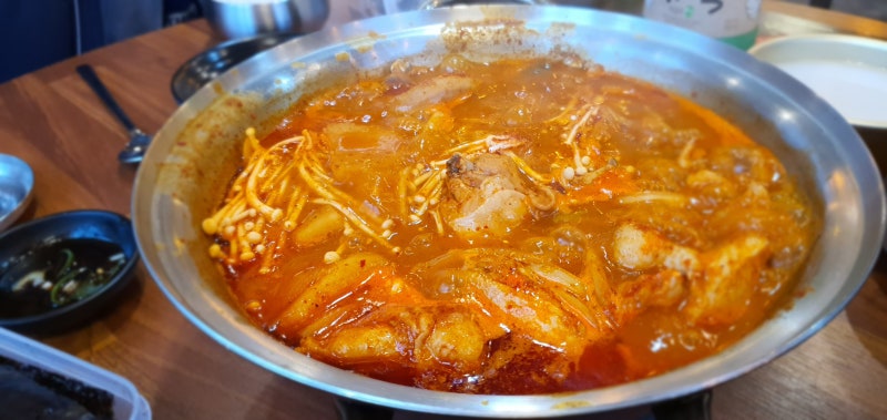 당하동 완정역 배부장 찌개가 닭볶음탕 김치찌개 꼬막무침 낮에는 밥집 저녁에는 술집 검단맛집 네이버 블로그