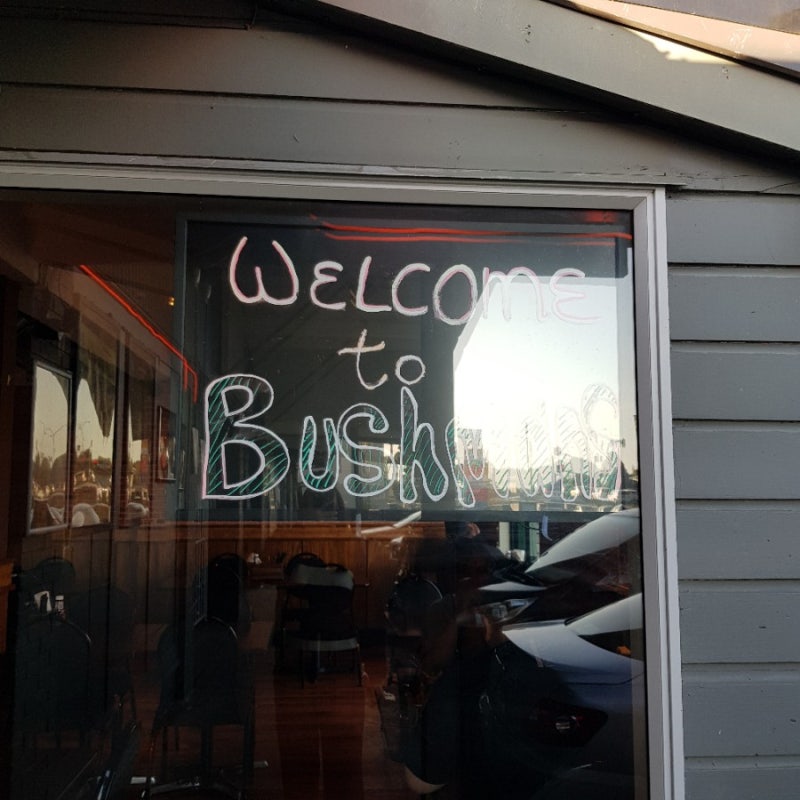 [뉴질랜드맛집] 오클랜드 그랜필드에 이런 맛집이?! 'Bushman's Grill' 부쉬맨 그릴 스테이크 & 립 핵꿀맛 후기♥️ ...