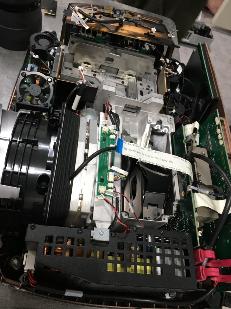 Projectiondesign F32 파워보드 교체 / 프로젝션디자인 F32 : 네이버 블로그