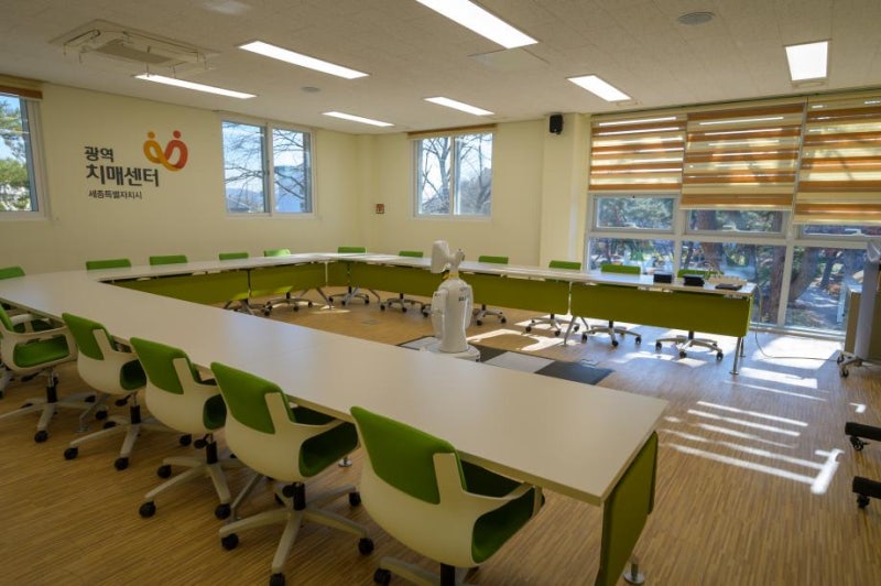 귀여운 SILBOT과 치매를 예방하는 백년다방을 소개합니다. : 네이버 블로그