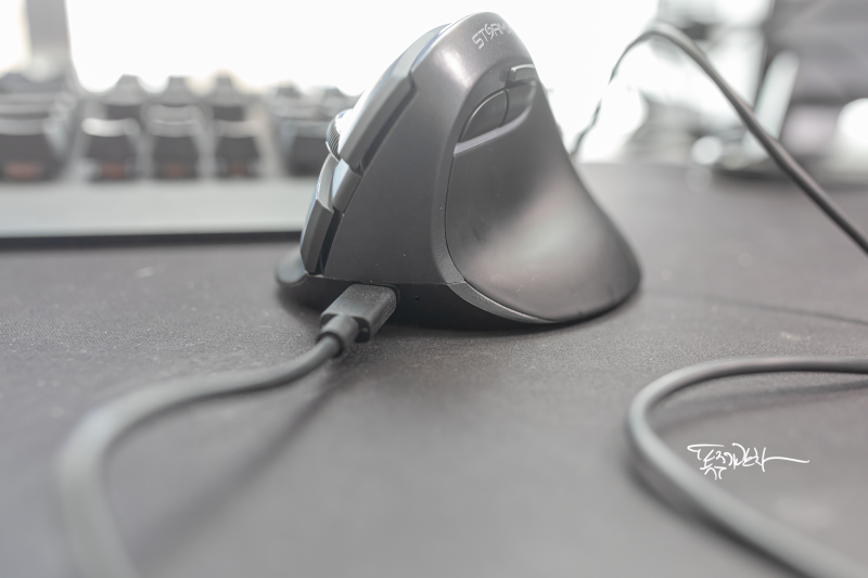 제닉스 무선버티컬마우스 STORMX VM3 연결방법 사용후기 : 네이버 블로그