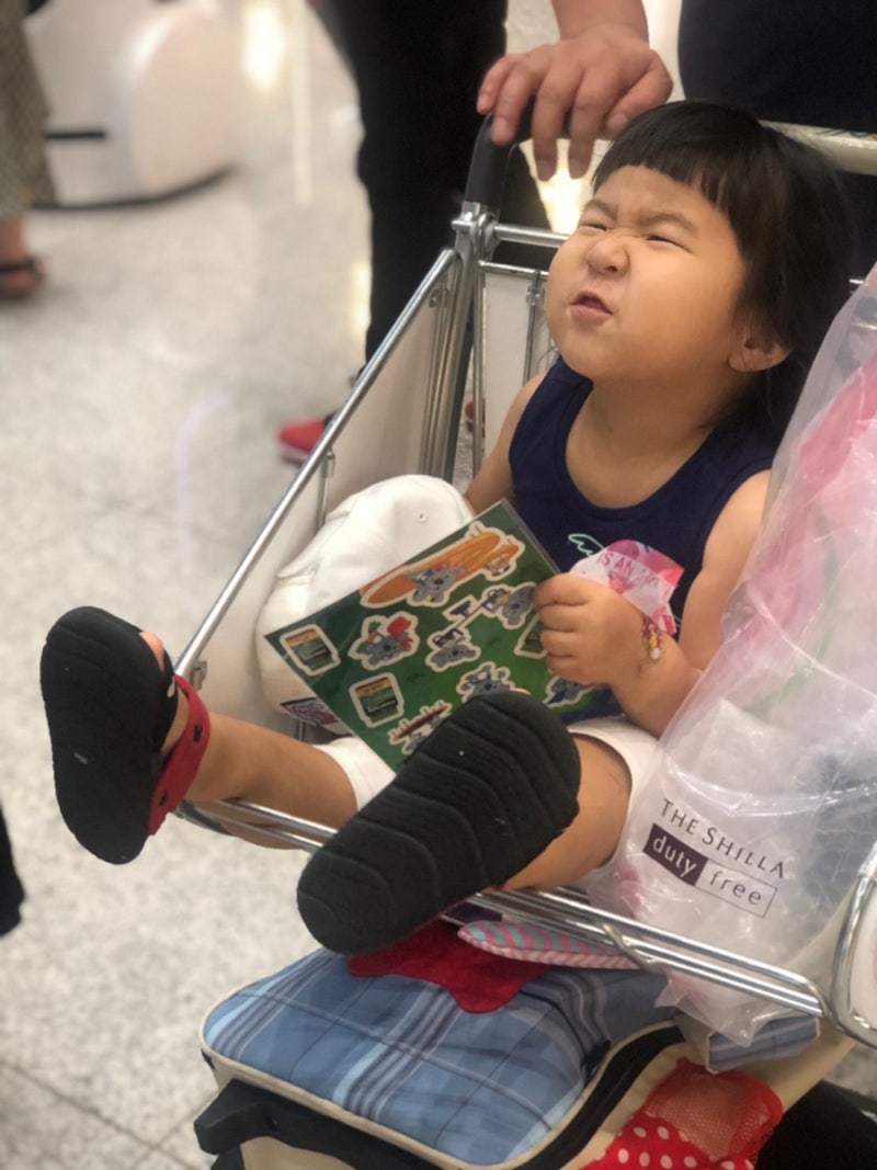 말레이시아여행 인천-쿠알라룸푸르 대한항공 KE671/KE672 후기 (+ 아이둘과) : 네이버 블로그