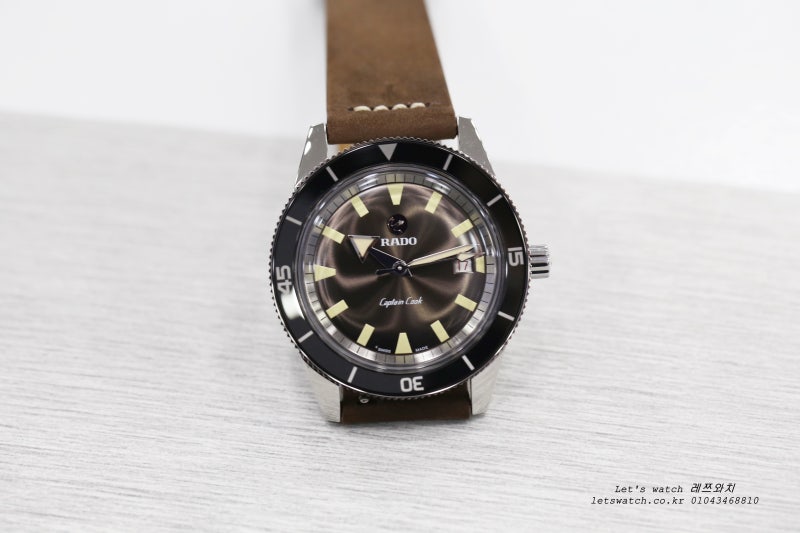 라도 캡틴 쿡 오토매틱 다이버 (가죽 스트랩) R32505305 스와치그룹코리아 공식 수입 : 네이버 블로그