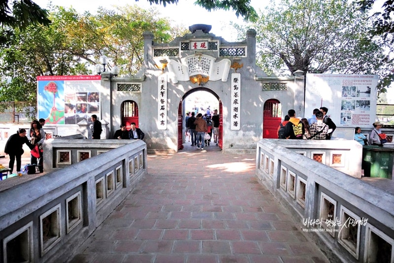 베트남 하노이 여행 호안끼엠 호수 낮과 밤의 두 얼굴을 만나다 네이버 블로그