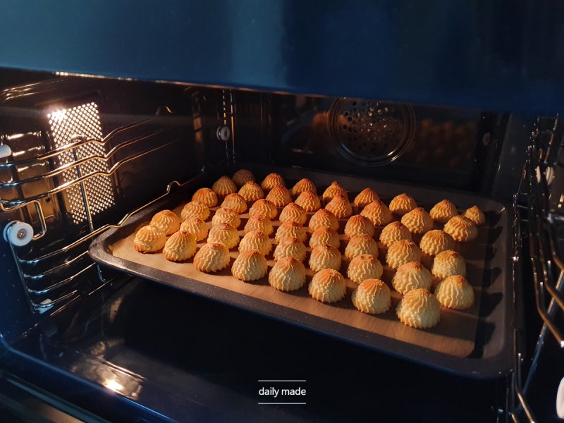 Handmade 취미 홈베이킹 상투과자 만들기 남은 백앙금으로 달지 않고 고소한 구리볼 만들었어요~ 네이버 블로그