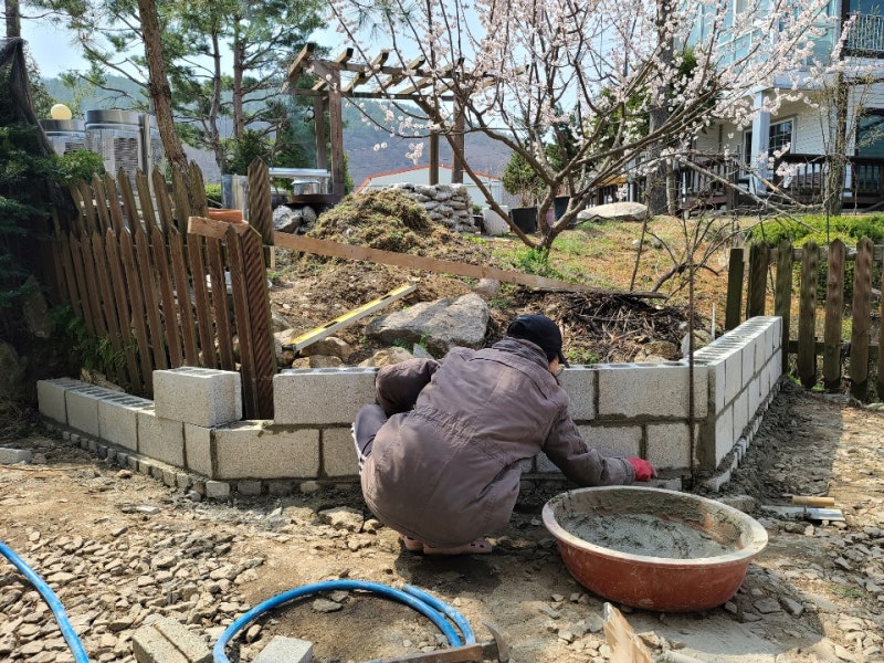 Diy 블럭담장 쌓기와 뒷뜰 콘크리트 바닥 시공 네이버 블로그