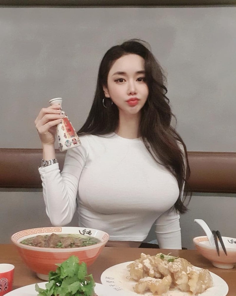 F컵 로드걸 김이슬캔디슬 인스타 몸매 근황 네이버 블로그