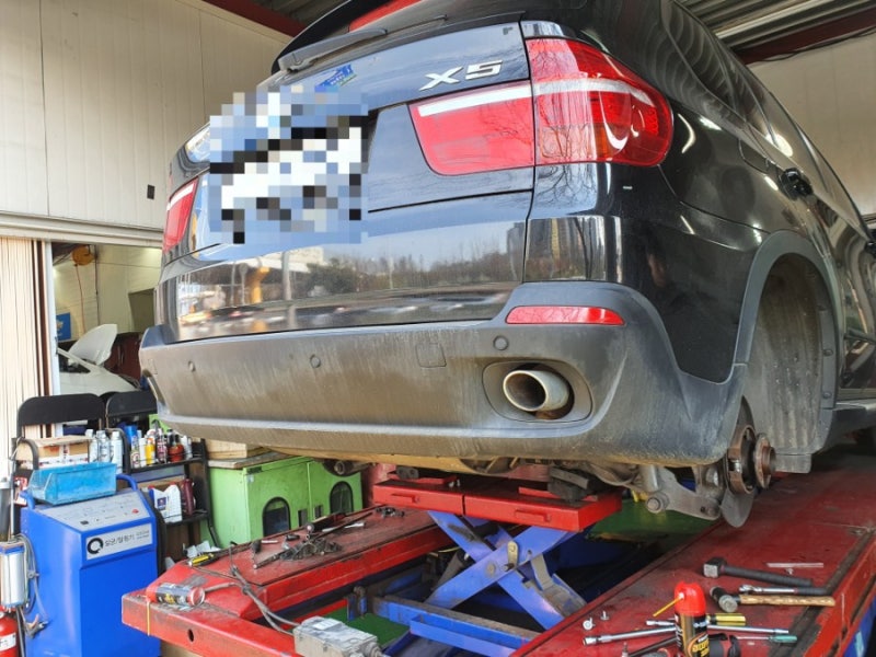인천 연수구 송도동 연수동 청학동 동춘동 수입차정비 Bmw X5 전자식주차브레이크 사이드브레이크 Emf 모듈 재생수리