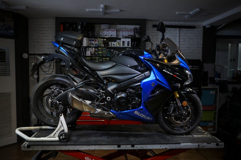 Suzuki Gsxs1000f 바이크타이어 전문점 브라더모터스 미쉐린 파일럿 파워3 킹타이어 Q등급 오토바이타이어 교환