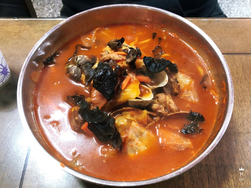 태안 1박2일 서부시장 태안수산노포 중국집 신태루만리포 해수욕장 오션뷰 롱비치 패밀리 호텔 더블룸아침 맛집 광장식당