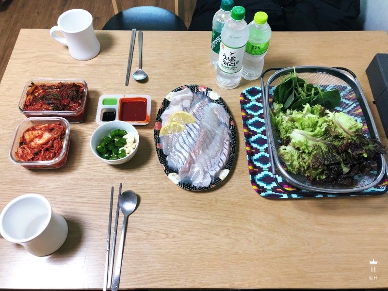 태안 1박2일 서부시장 태안수산노포 중국집 신태루만리포 해수욕장 오션뷰 롱비치 패밀리 호텔 더블룸아침 맛집 광장식당
