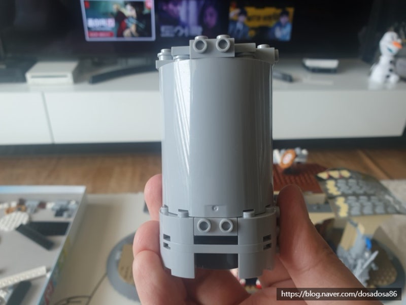 [레고] 디즈니성 만들기 3일째 기록!! feat. 1층 성벽이 만들어지다!! : 네이버 블로그