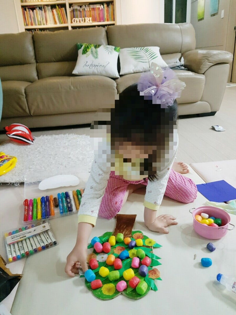 유아미술놀이플레이콘 미술놀이 엄마표 미술놀이 집콕놀이 플레이콘놀이 사과책 나무관련 동화 꽃잎테이프 네이버 블로그