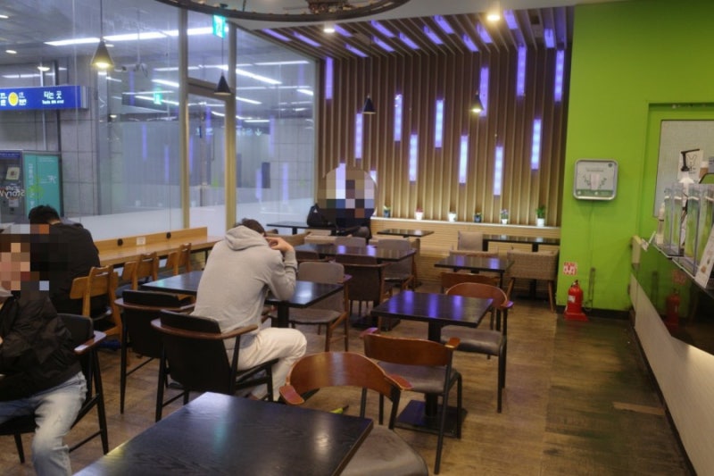 수원역 카페 스토리웨이 storyway 쑥크림라떼 달고나라떼 : 네이버 블로그