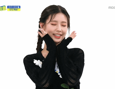 1997 / MIYEON / Cho MiYeon / 미연 / (여자)아이들 / Singer