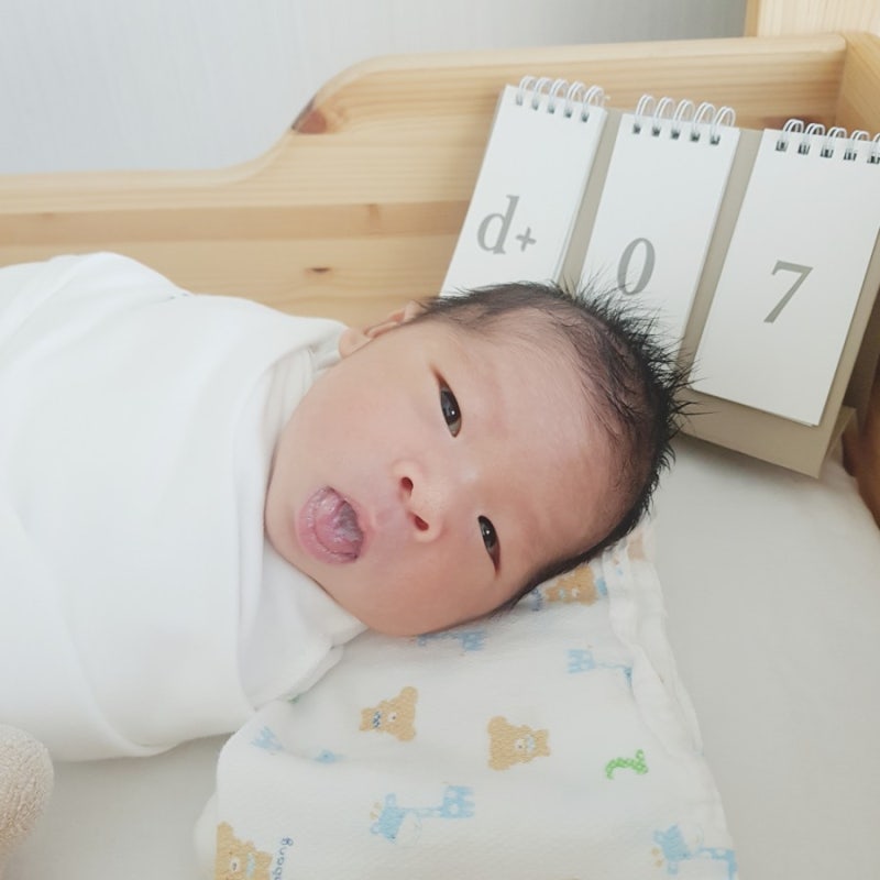 육아일기 생후0개월 생후 1일 생후15일 신생아눈뜨는시기 신생아비립종 배냇짓탯줄떨어지는시기 네이버 블로그