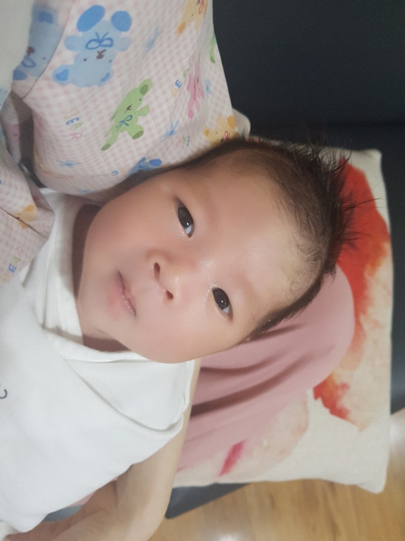 육아일기 생후0개월 생후 1일 생후15일 신생아눈뜨는시기 신생아비립종 배냇짓탯줄떨어지는시기 네이버 블로그