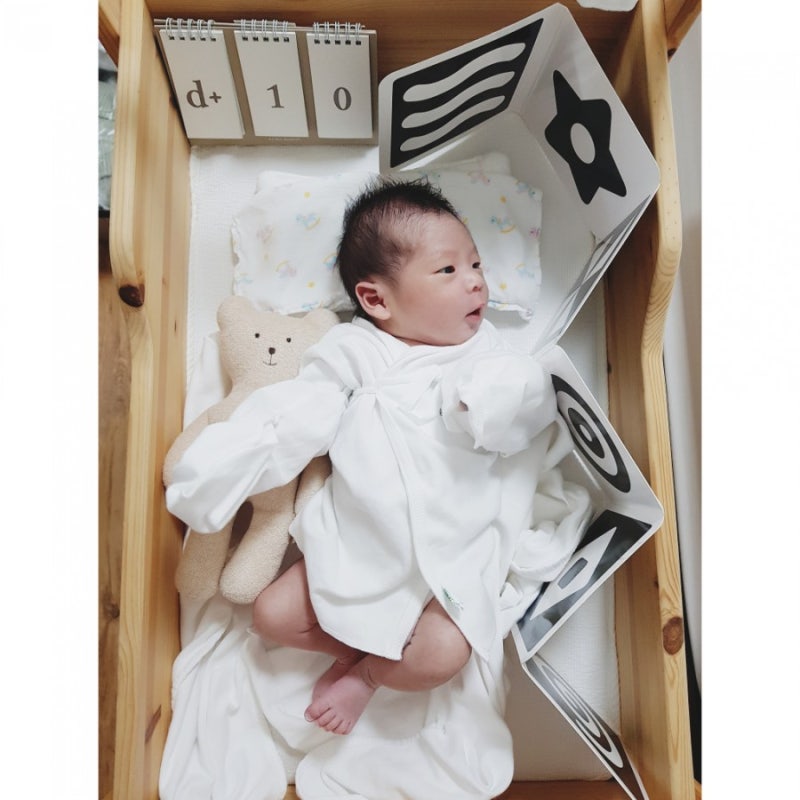 육아일기 생후0개월 생후 1일 생후15일 신생아눈뜨는시기 신생아비립종 배냇짓탯줄떨어지는시기 네이버 블로그