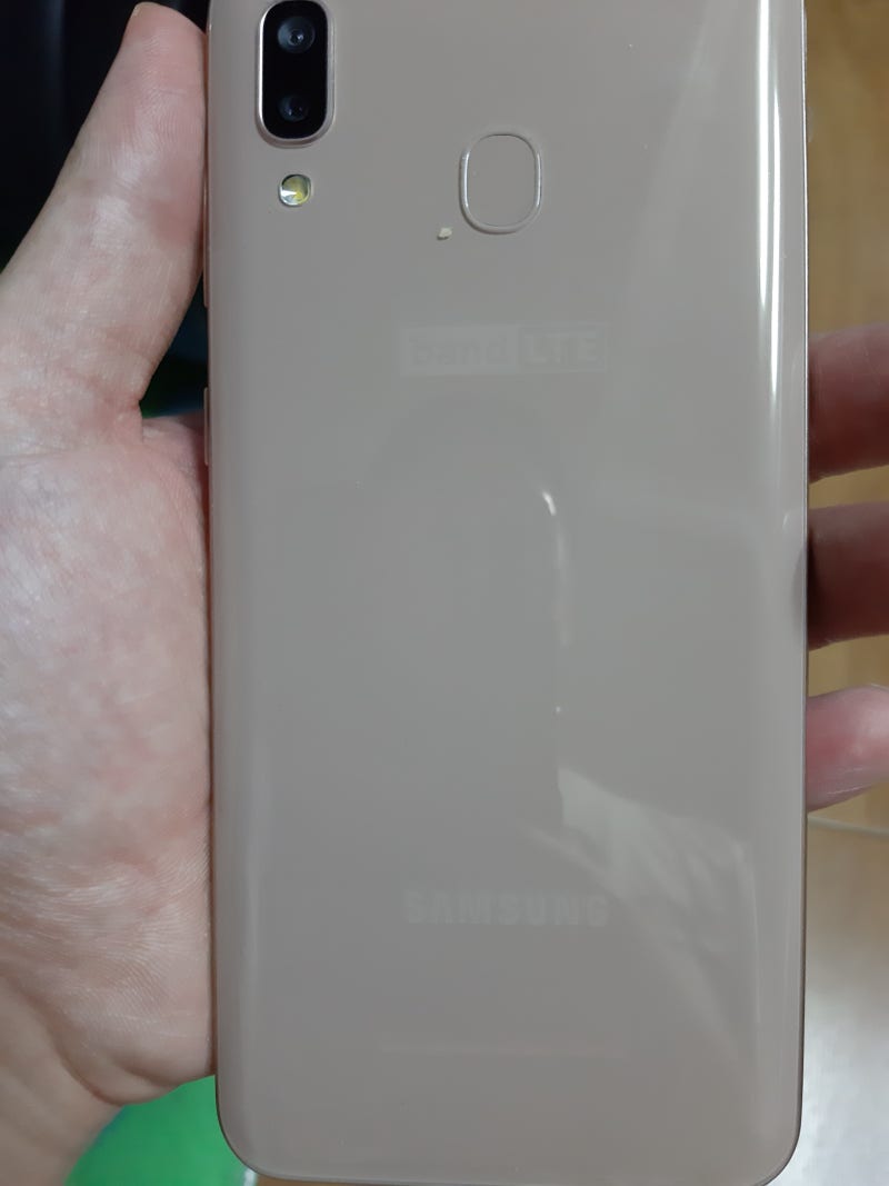 갤럭시 와이드4 스펙 - 1년간 사용후기 (Galaxy Wide 4, 모델명 SM-A205S or Galaxy A20 ...