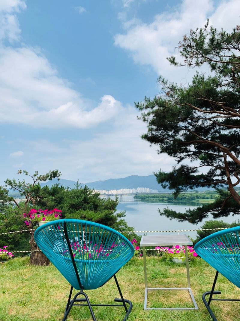 한강뷰를 볼 수 있는 노아로스팅 뷰 66 힐링카페 남양주 카페 네이버 블로그