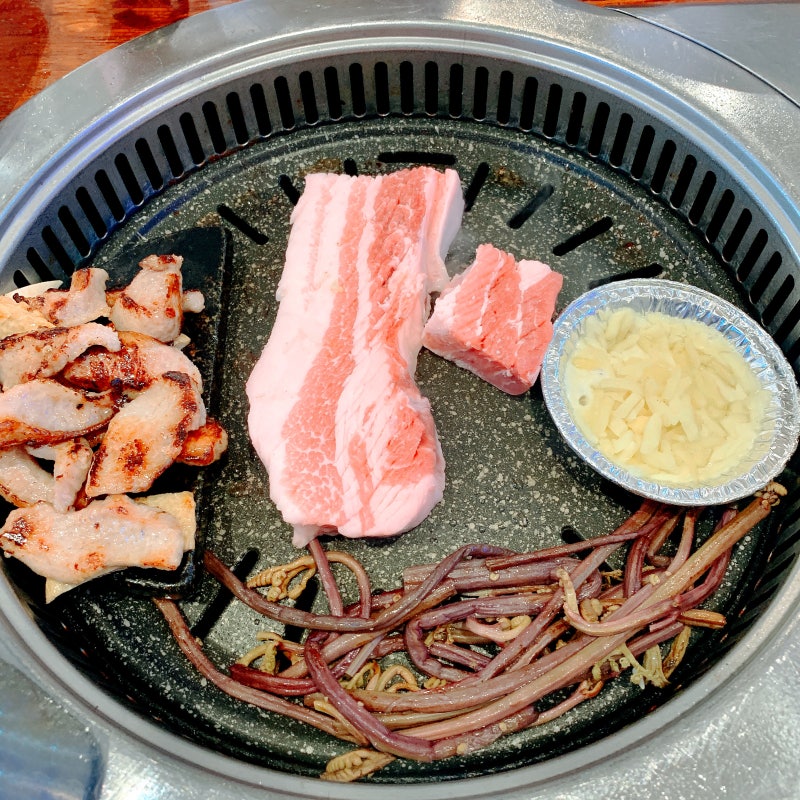 창원 봉곡동 삼겹살 맛집 맛내음왕소금구이에서 부드러운 국내산 숙성 생고기 한번 좝서봐 네이버 블로그