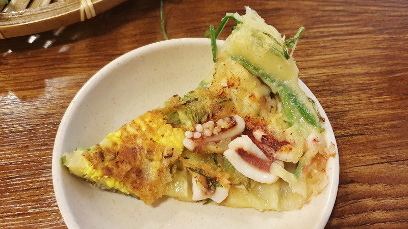 "Pajeon" and "Haemul-pajeon" - The Korean Style Pan Cake : 네이버 블로그