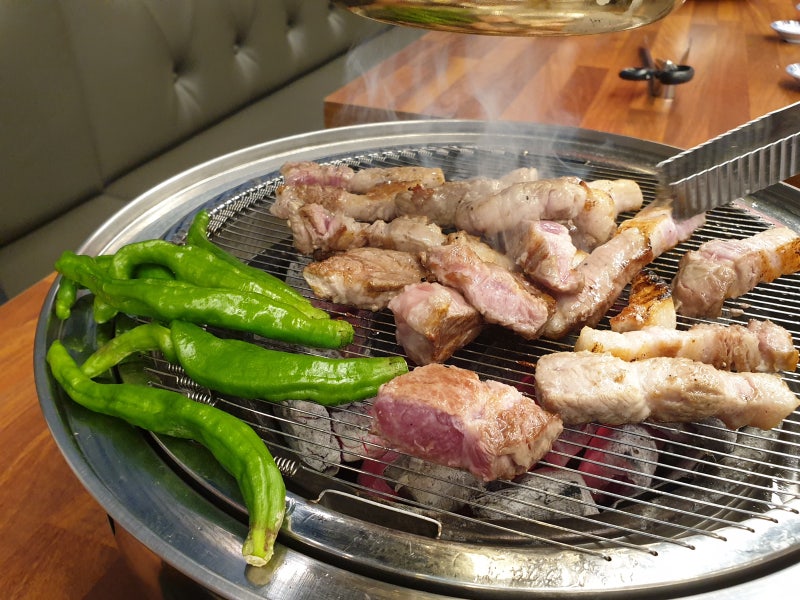 수원영통영포화로 영통점 육회 탕탕에 한돈 삼겹살 네이버 블로그
