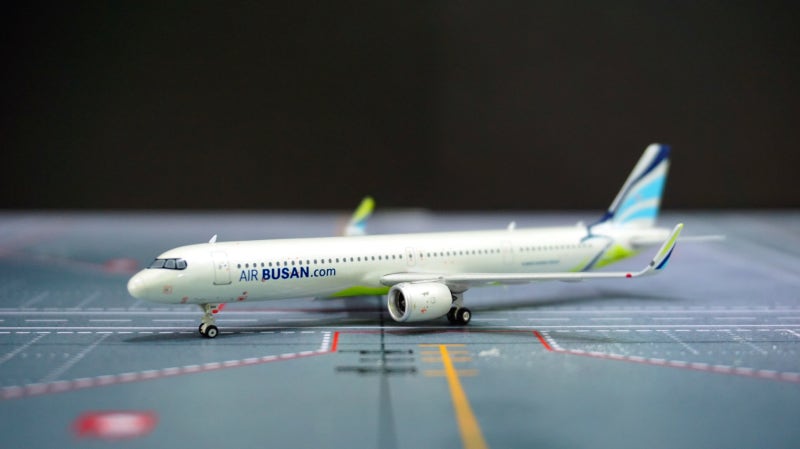 에어부산 최신형 비행기 A321LR (1호기) Phoenix 1:400 리뷰 : 네이버 블로그