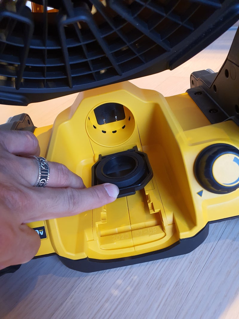 [캠핑장비 리뷰] 디월트 선풍기/서큘레이터 DCE511B : 네이버 블로그