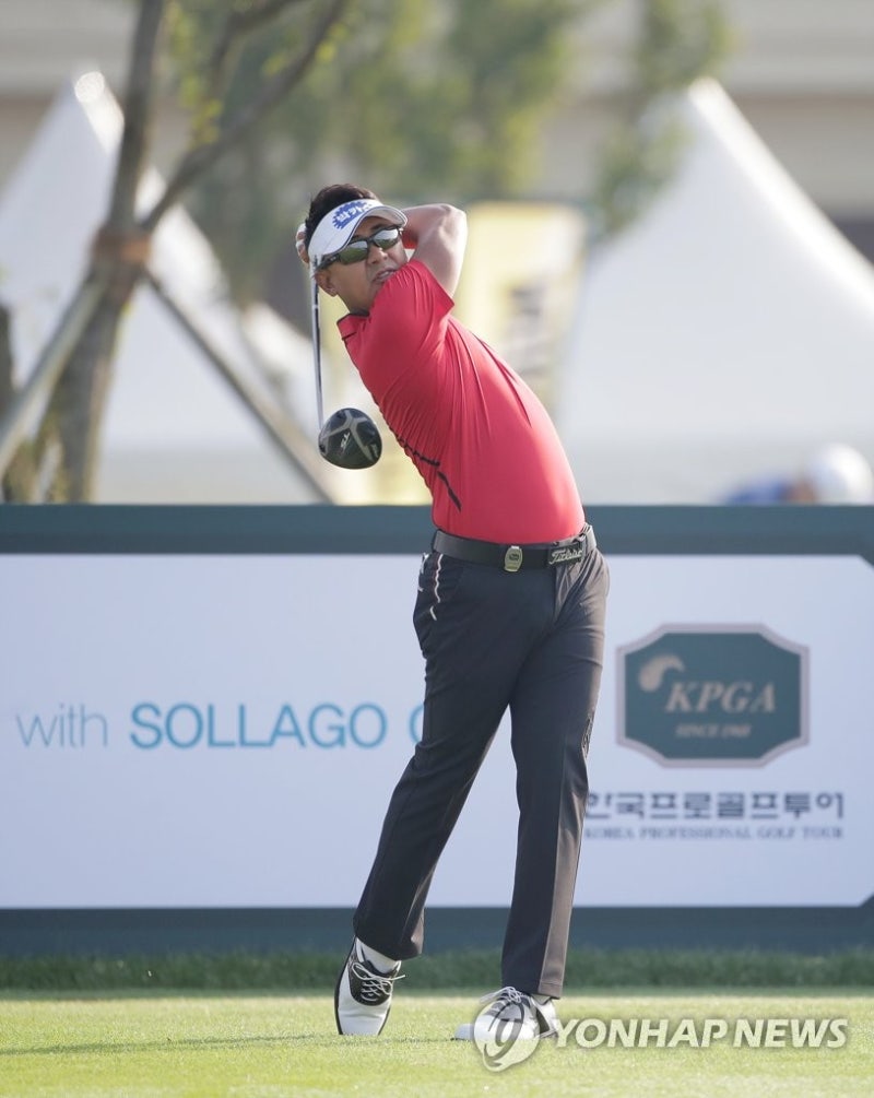 [KPGA 오픈 with 솔라고CC] KPGA 투어 프로 골프웨어 무작정 따라입기! 그 첫번째 : 네이버 블로그