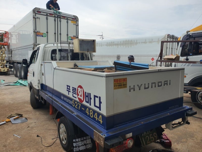 윙바디수리윙바디보험수리고철차적재함수리봉고적재함적재함문짝프리마적재함압롤적재함수리중고파워게이트활어차적재함교체윙바디천막지교체전기차내장탑전기차탑차윙바디이트렉