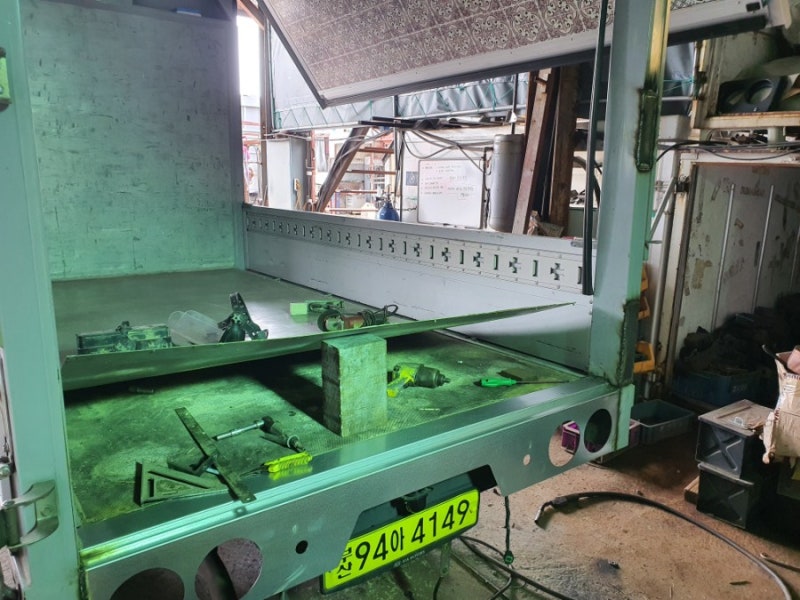 윙바디수리윙바디보험수리고철차적재함수리봉고적재함적재함문짝프리마적재함압롤적재함수리중고파워게이트활어차적재함교체윙바디천막지교체전기차내장탑전기차탑차윙바디이트렉