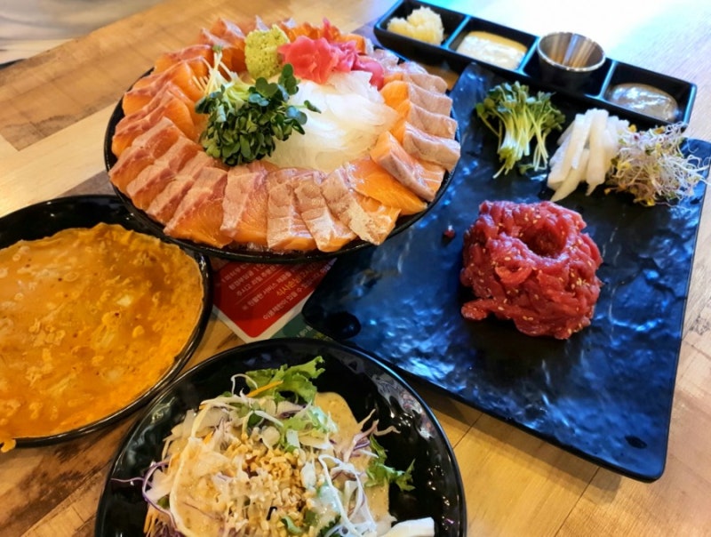 부평맛집 무한리필연어육회 김천재의 육회반한연어 네이버 블로그