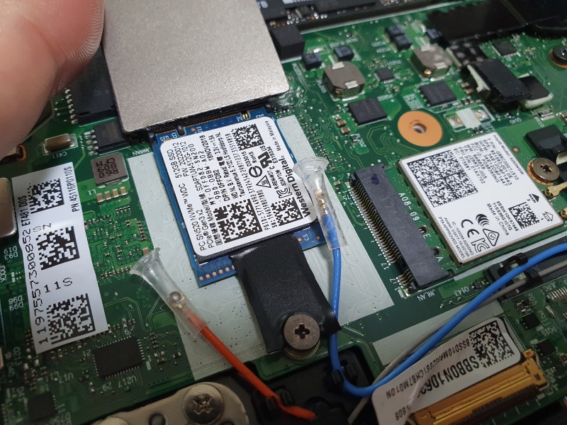 레노버 씽크패드 WWAN Slot(LTE 슬롯) SN520 SSD 설치 및 확장 (SSD 2230, 2242, 2280 가능 ...