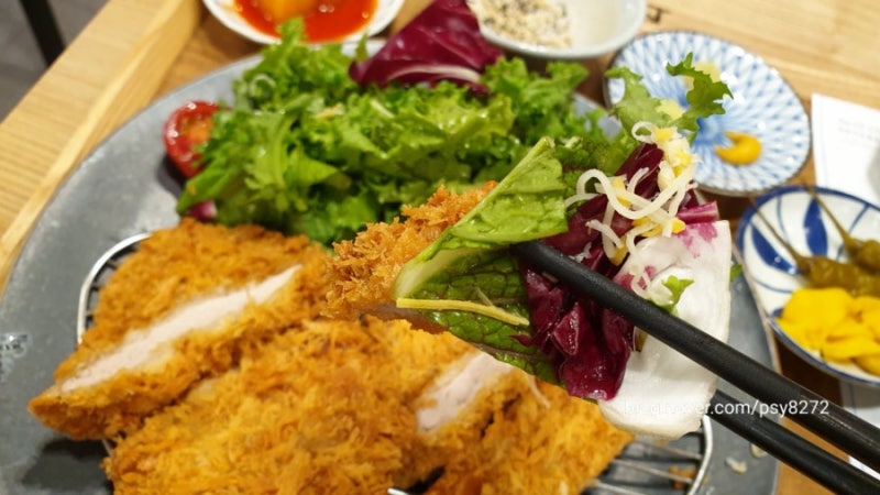 부엉이돈가스가든파이브점 문정동 돈까스 맛집 장지동맛집 부엉이돈가스 인기메뉴 샐러드돈가츠 눈꽃치즈돈가츠 정식세트로 푸짐하게