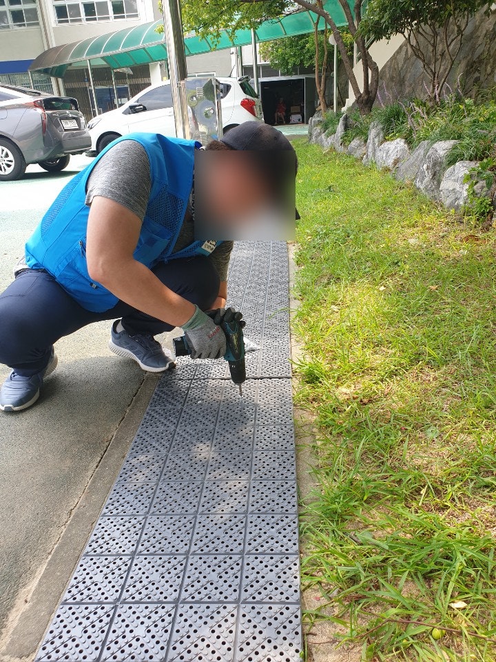 초량초등학교 스틸그레이팅 안전덮개 안전한 배수로 배수로 네이버 블로그