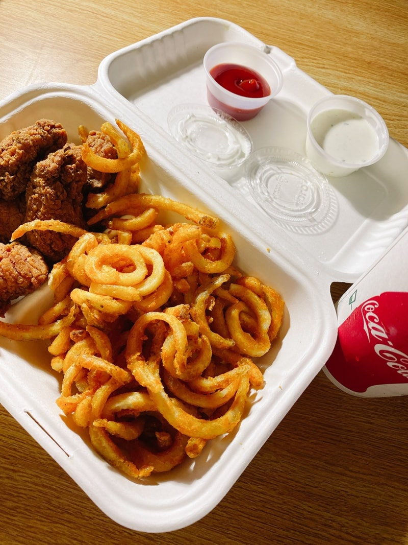 UCLA 식당 탐방🍽 1편! UCLA의 자랑 Dining halls💕 : 네이버 블로그