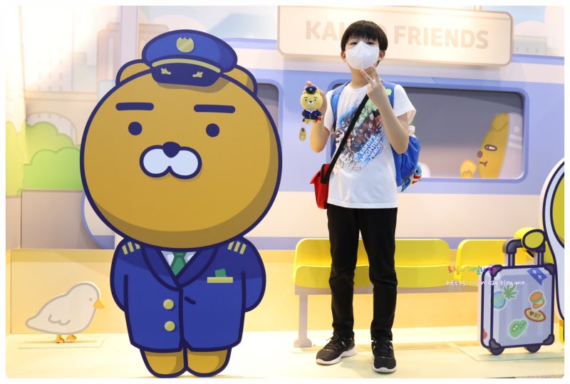 KTX 용산역 카카오프렌즈 팝업스토어 w 역장 라이언 : 네이버 블로그