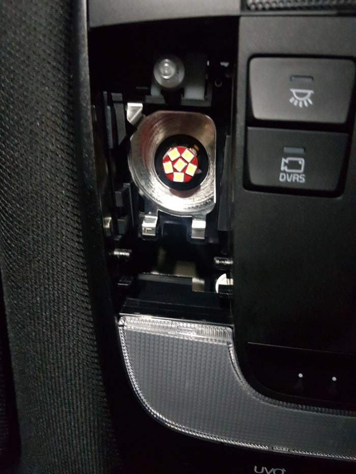 쏘렌토(MQ4) 실내등 교체(DIY), 반디LED : 네이버 블로그