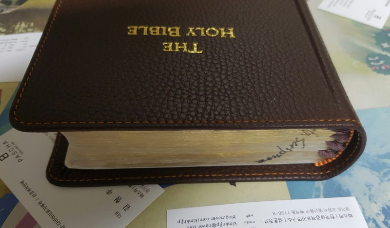 가죽성경리폼 성경리폼 성경책리폼 대한기독서회 73th 합부 성경전서 슈렁컨 천연 자연 오플무늬 다크브라운 오픈식 무지퍼로 리폼
