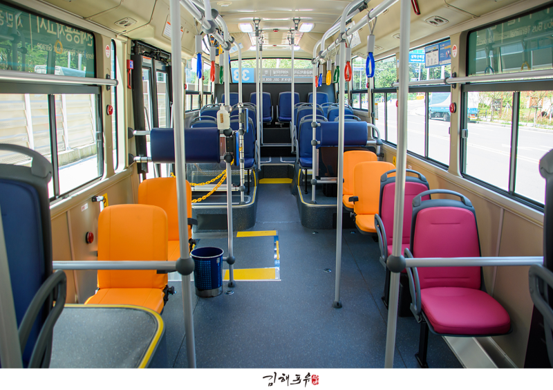 부산시내 한창여객 33번 뉴슈퍼에어로시티 Fl Cng 상품성개선형 표준형저상버스 5216호 신차전격리뷰 네이버 블로그