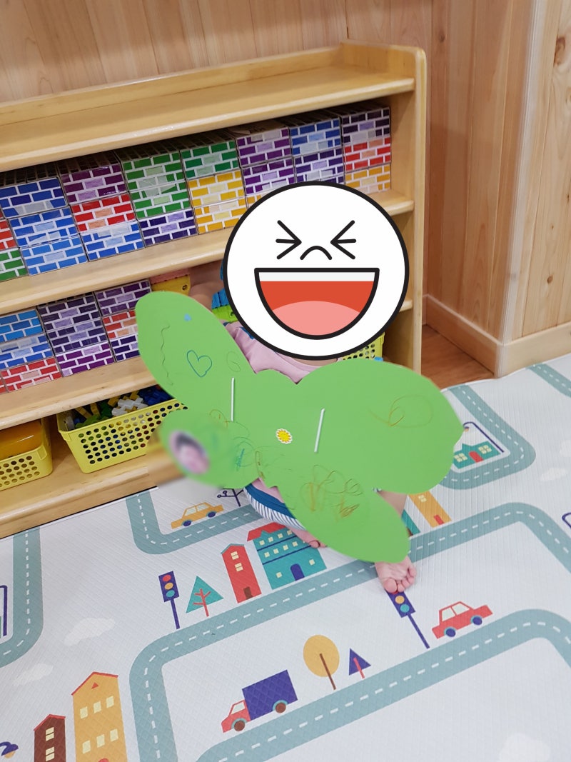 신체 놀이 대근육 놀이 소근육 놀이 나비만들기 나비처럼 움직여요 얼굴표정 빨래집게 머리카락 표정막대 손가락 반지