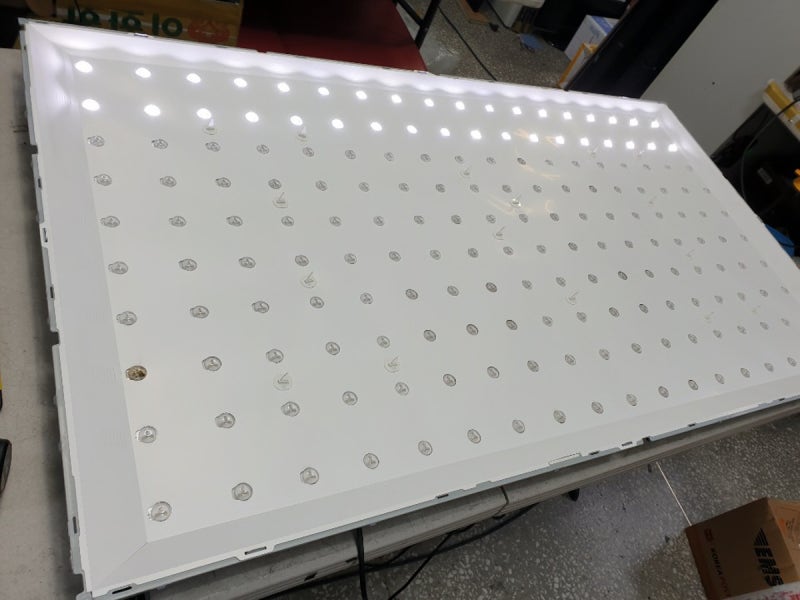 삼성 텔레비전 55인치 Led Tv 수리패널 내부 백라이트 고장티비 화면 아래쪽이 점점 어두워요 희미해요